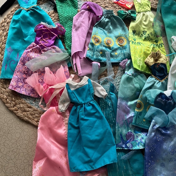 Disney | Toys | Random Lot Of Disney Doll Clothes | Poshmark